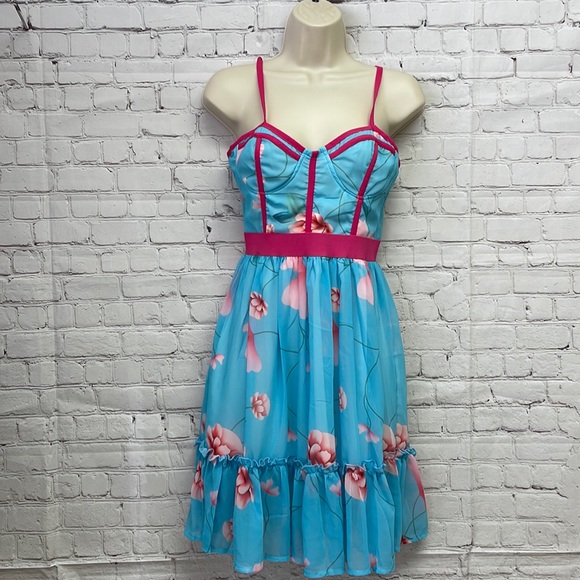 chcme | Dresses | Floral Corset Dress | Poshmark